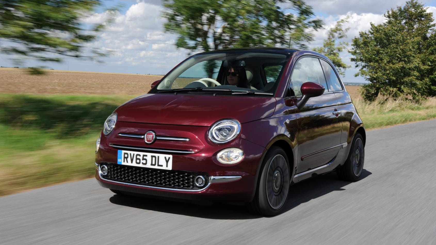 New Fiat 500 (UK spec) - in pictures | Evo