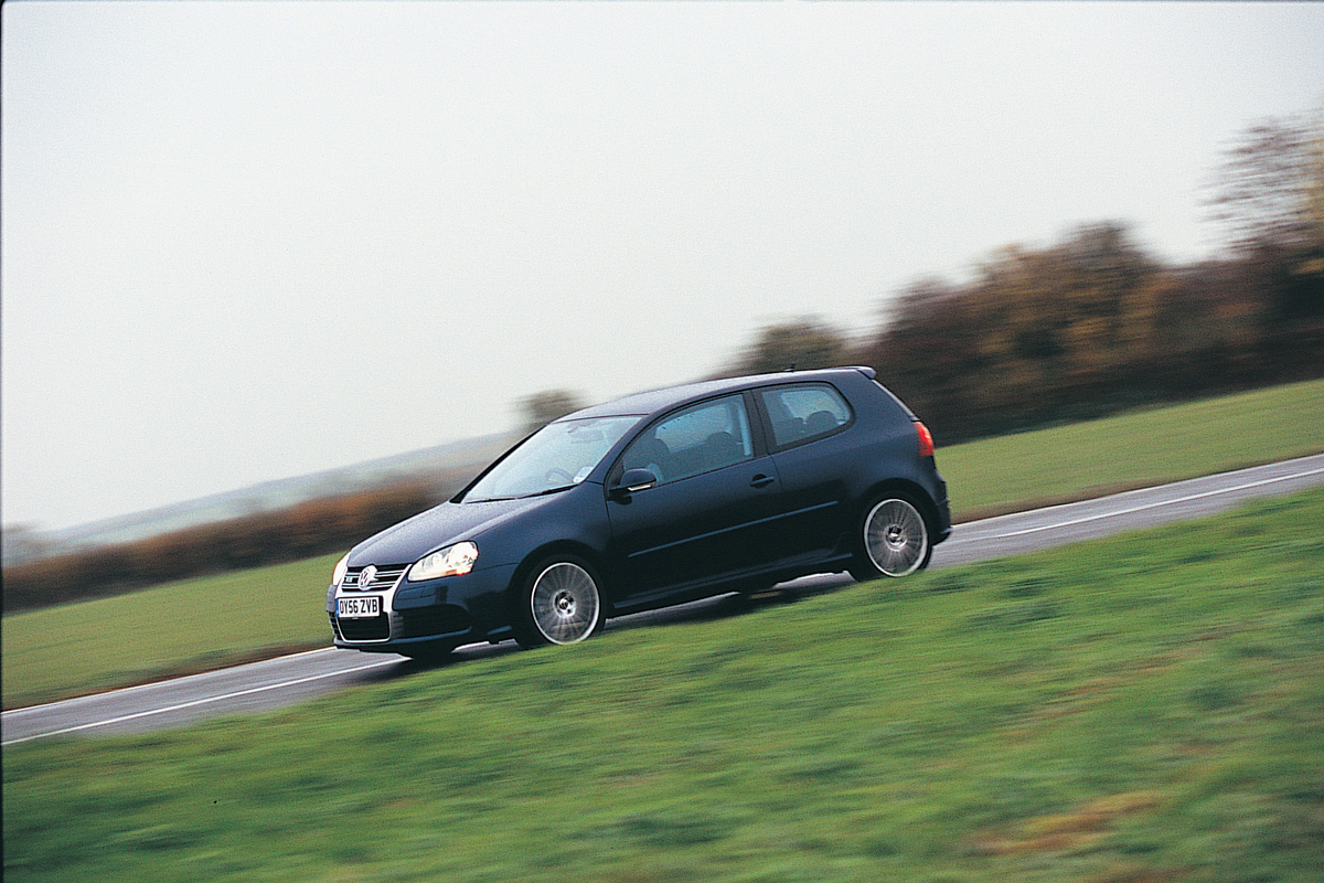 Volkswagen Golf R32 | evo