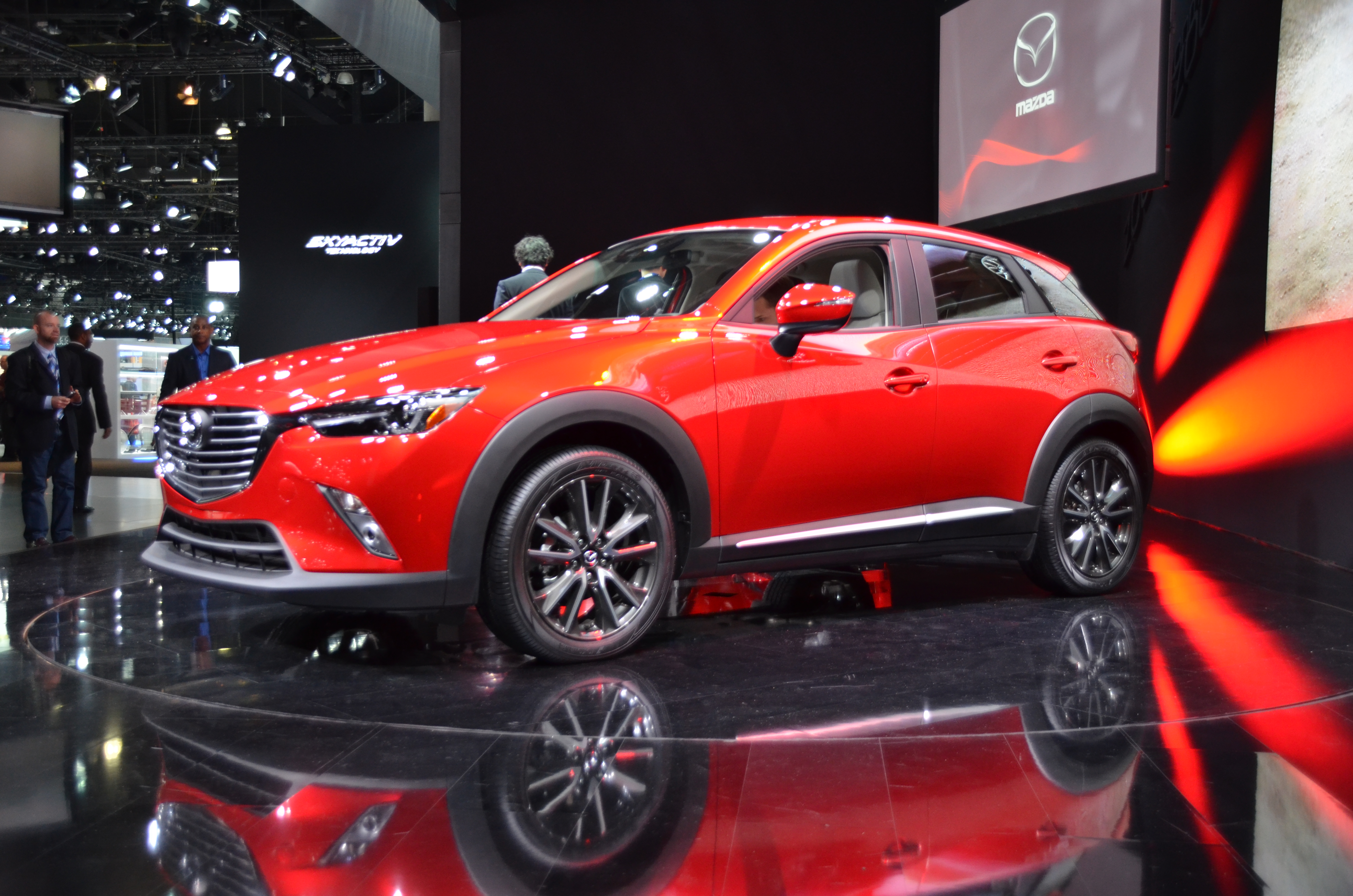 Mazda CX-3 crossover LA auto show picture gallery | Evo
