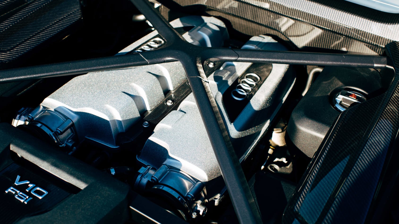 Audi R8 V10 - in pictures | evo