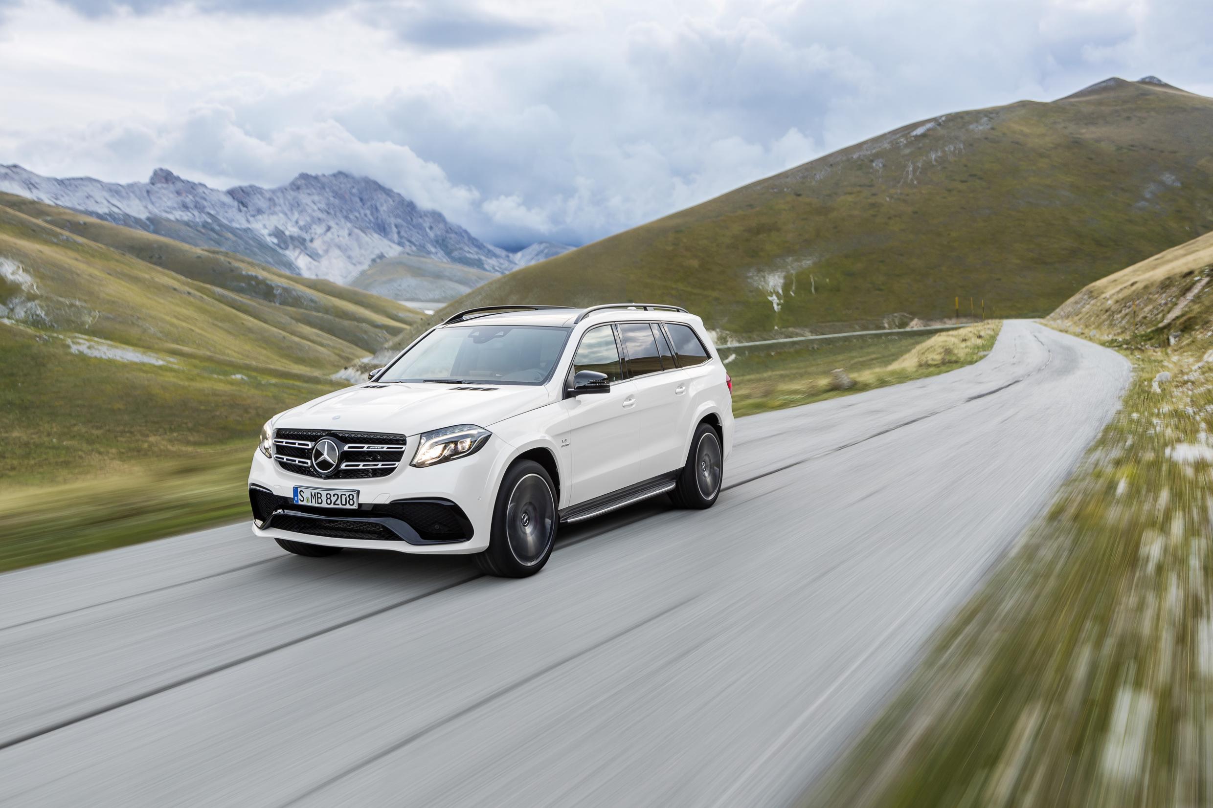 Mercedes-Benz GLS barges into the premium SUV class | evo