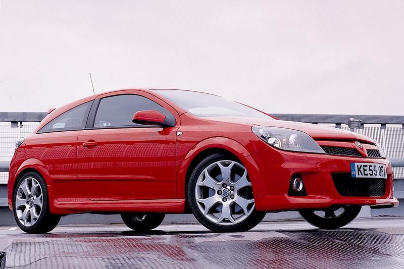 Vauxhall Astra VXR - Fast Fleet | evo