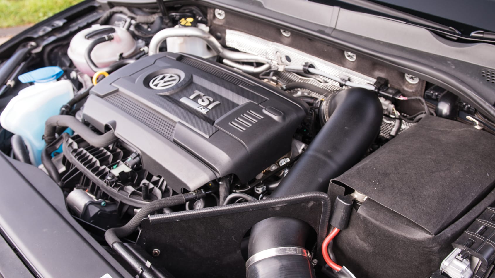 Revo Volkswagen Golf R pictures | Evo