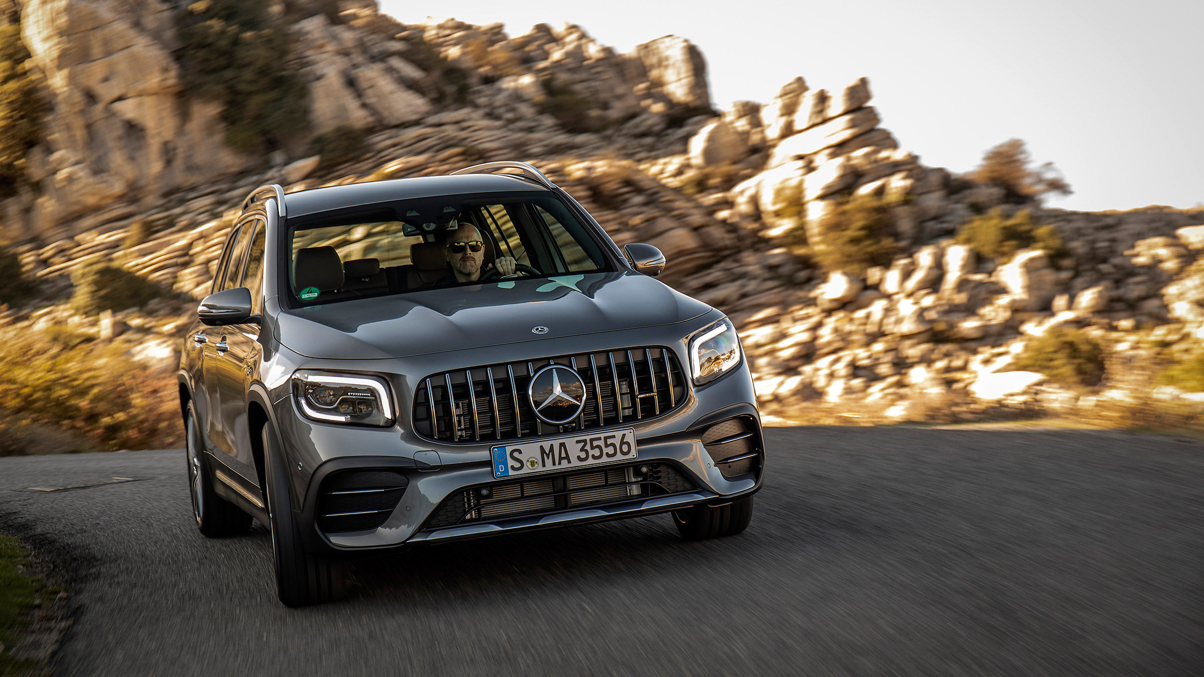 2020 Mercedes-AMG GLB35 review – AMG’s box(y)-ticker | evo